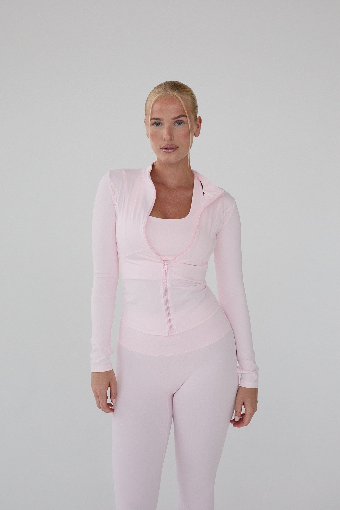 Exercere | Exclusive training clothes for women by women